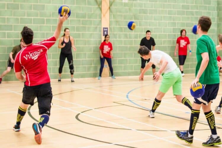 Dodgeball: 1 game for Physical Education